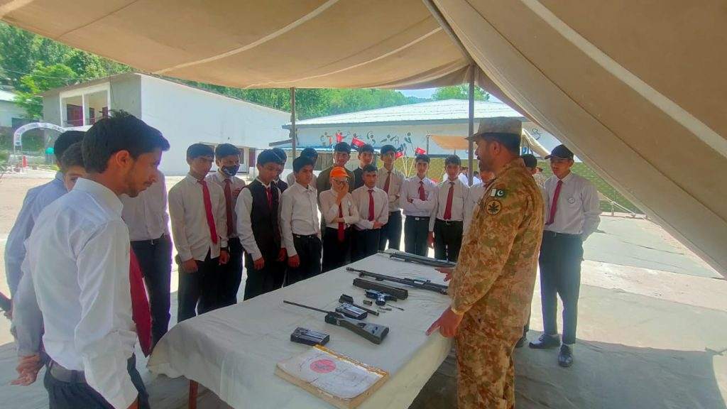 Pak Army organizes a workshop for Students – Daily Country News